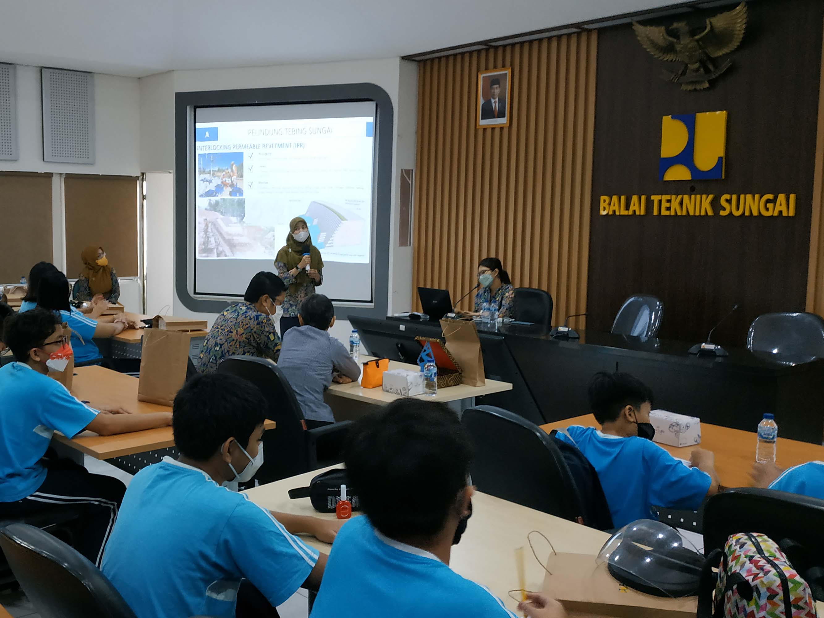 Secondary 2 and 3 - Outing : Visiting Balai Teknik Sungai (BTS ...
